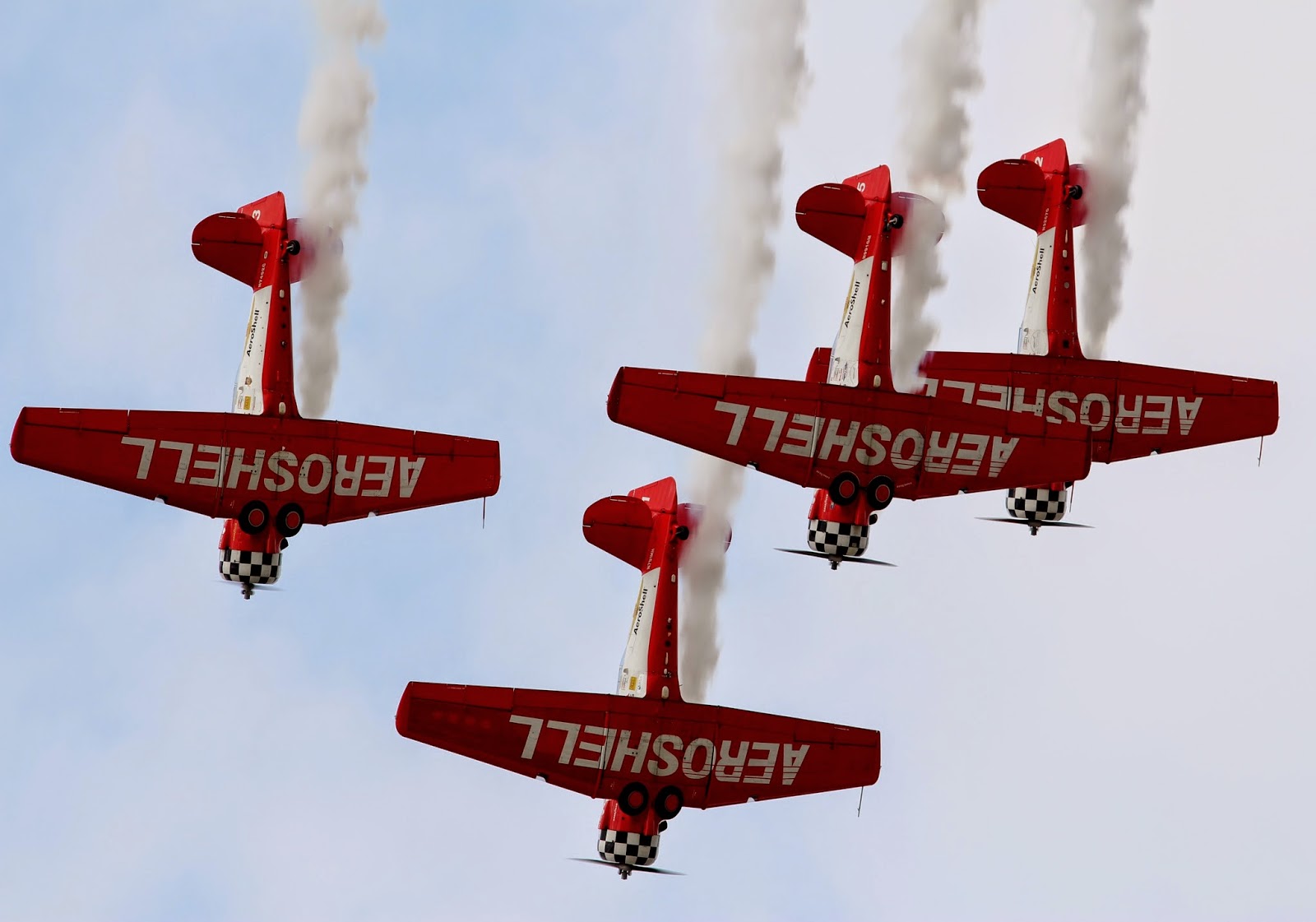 The Aero Experience: EAA AirVenture Oshkosh 2014 Airshows: The ...
