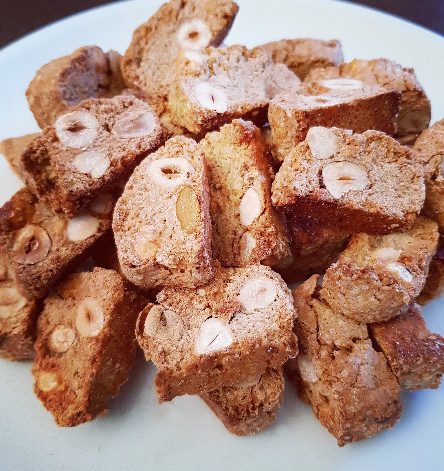 Aux Fourneaux Avec Flo: Croquants aux noisettes