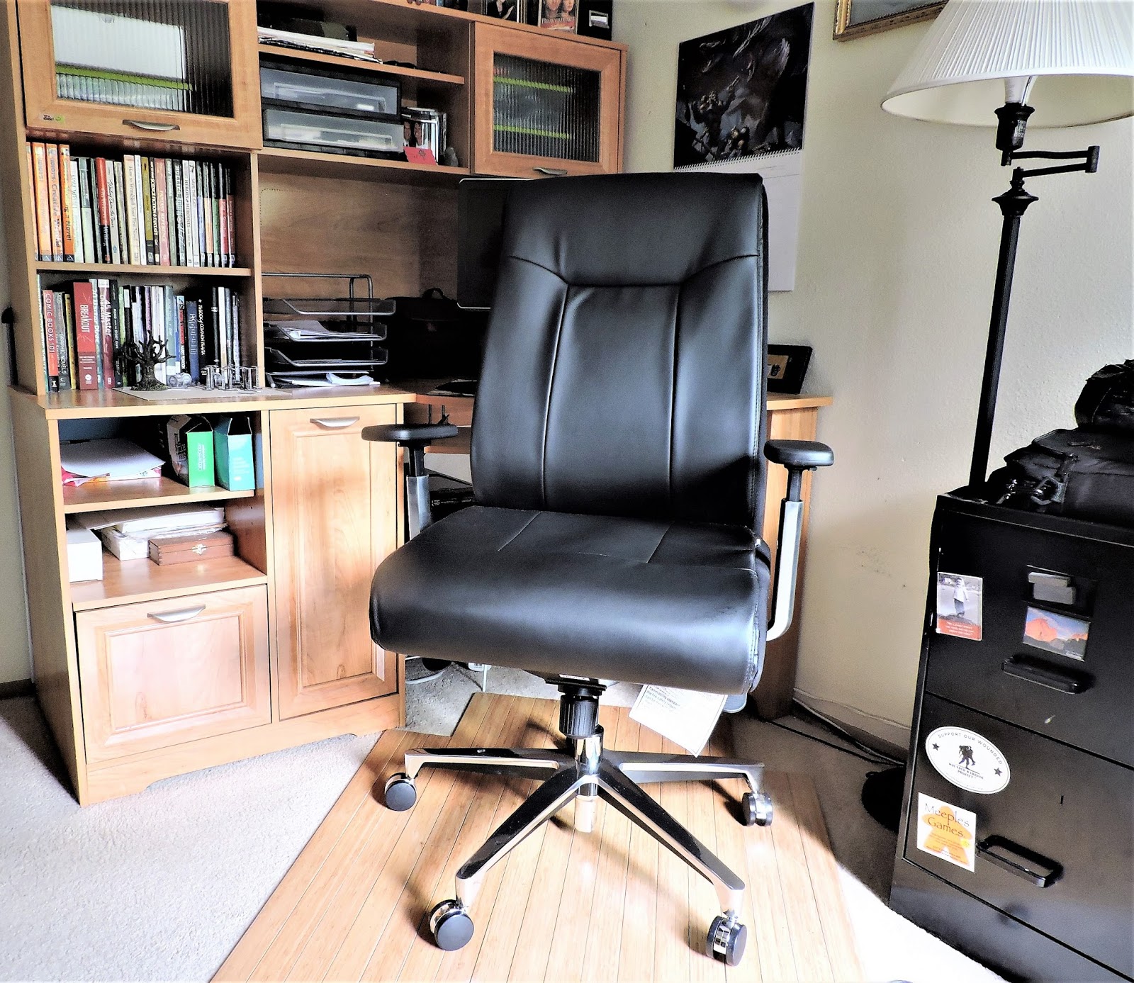 Stern Rake Studio: New "Command Chair" for the Studio