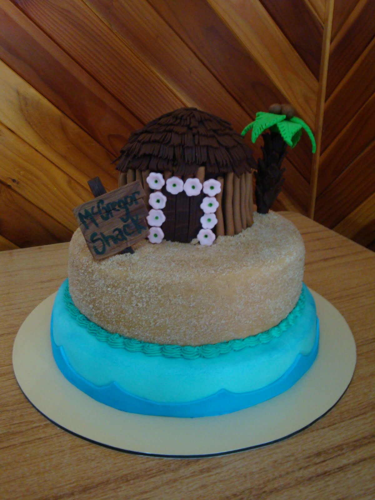 Mrs Woolley's Cakes: Island themed wedding cake