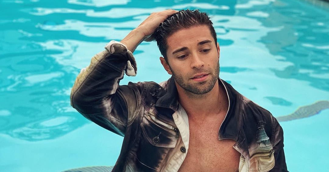 Alexis_Superfan's Shirtless Male Celebs: Jake Miller shirtless photo ...