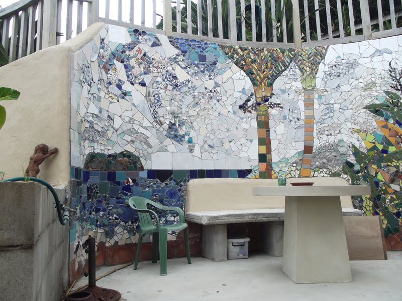 Nonnie's Blog: Rachel Garden's Wall in Tairua