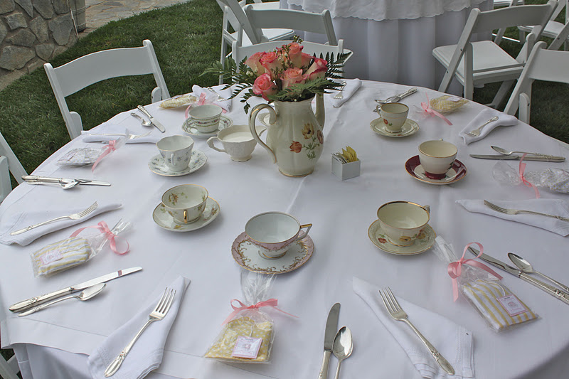 In and Out My Nest: Elevenses Tea party