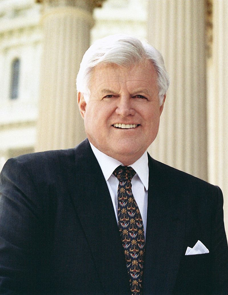 Pol Light: Edward Kennedy Gives Eulogy for His Brother Robert