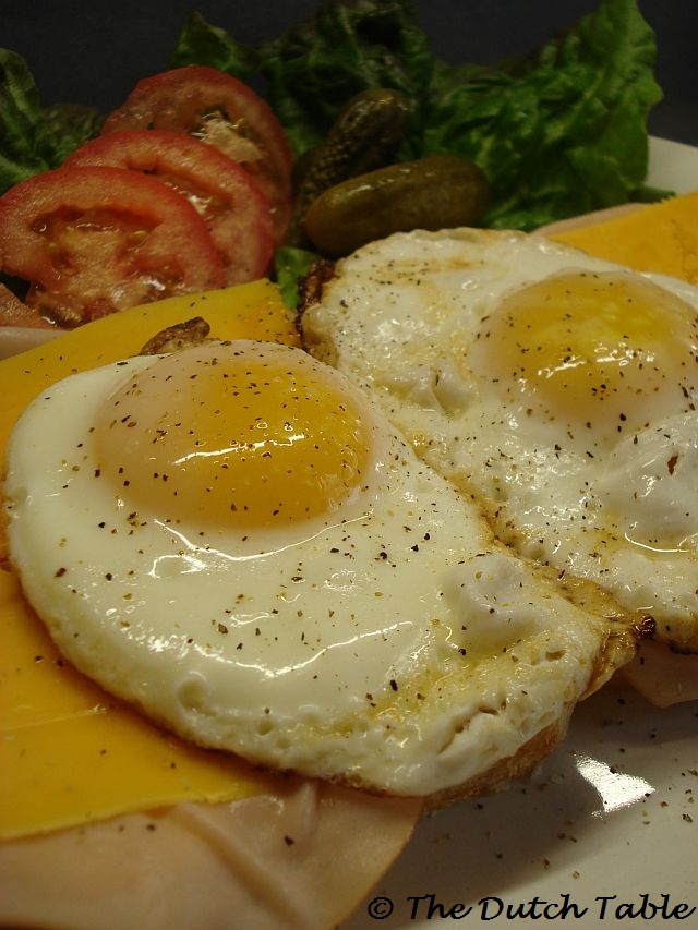 The Dutch Table: Uitsmijter