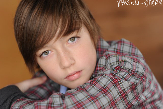 Tween-Teen Stars: HaPpY 14th BiRtHdAy to Pushing Daisies in the Field Cate