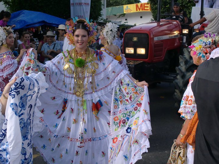 La Pollera de Panamá: Pollera de Coquito