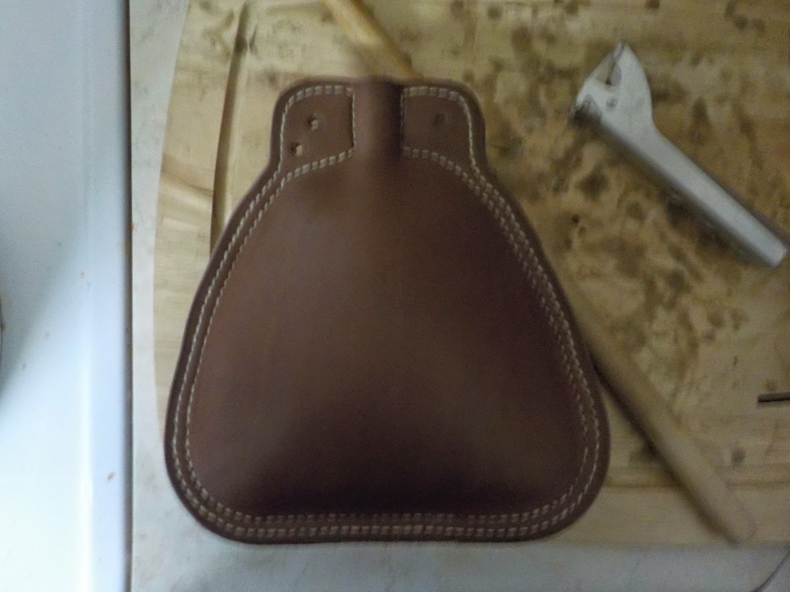Sparrowhawk Leather: Making a Leather Flacket