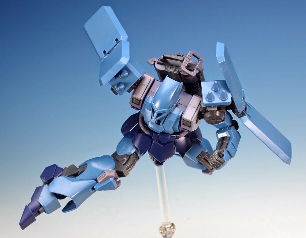 HGUC 1/144 AMX-101E Schuzrum Galluss - Review by Schizophonic9