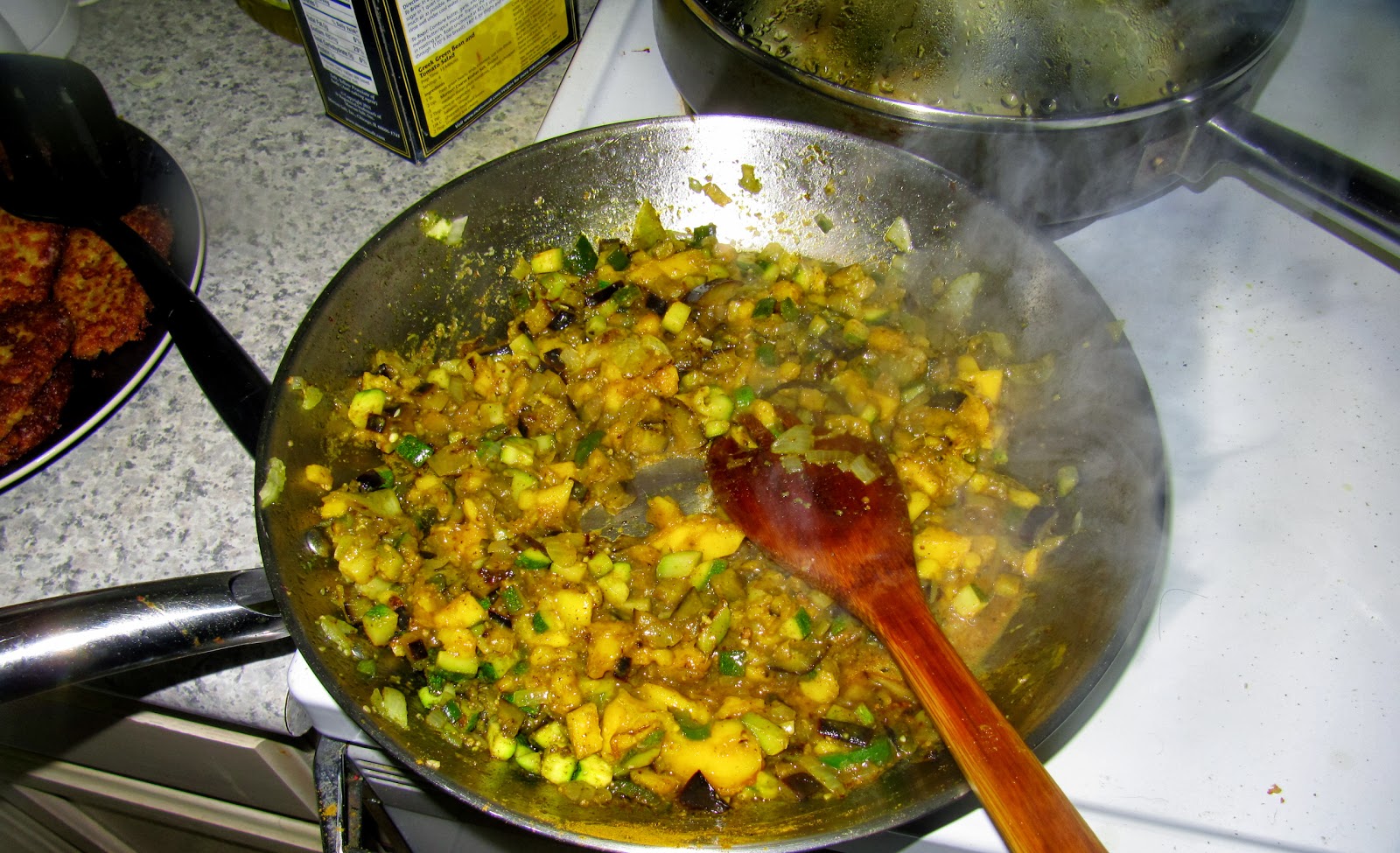 راگوی بادمجان، کدو و انبه؛ سایدی متنوع برای سرو با انواع غذاهای گوشتی