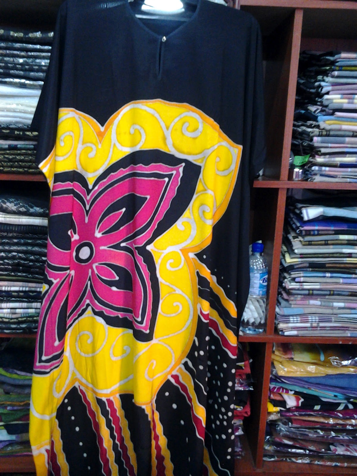 ABADI BATIK: KAFTAN RAMA-RAMA