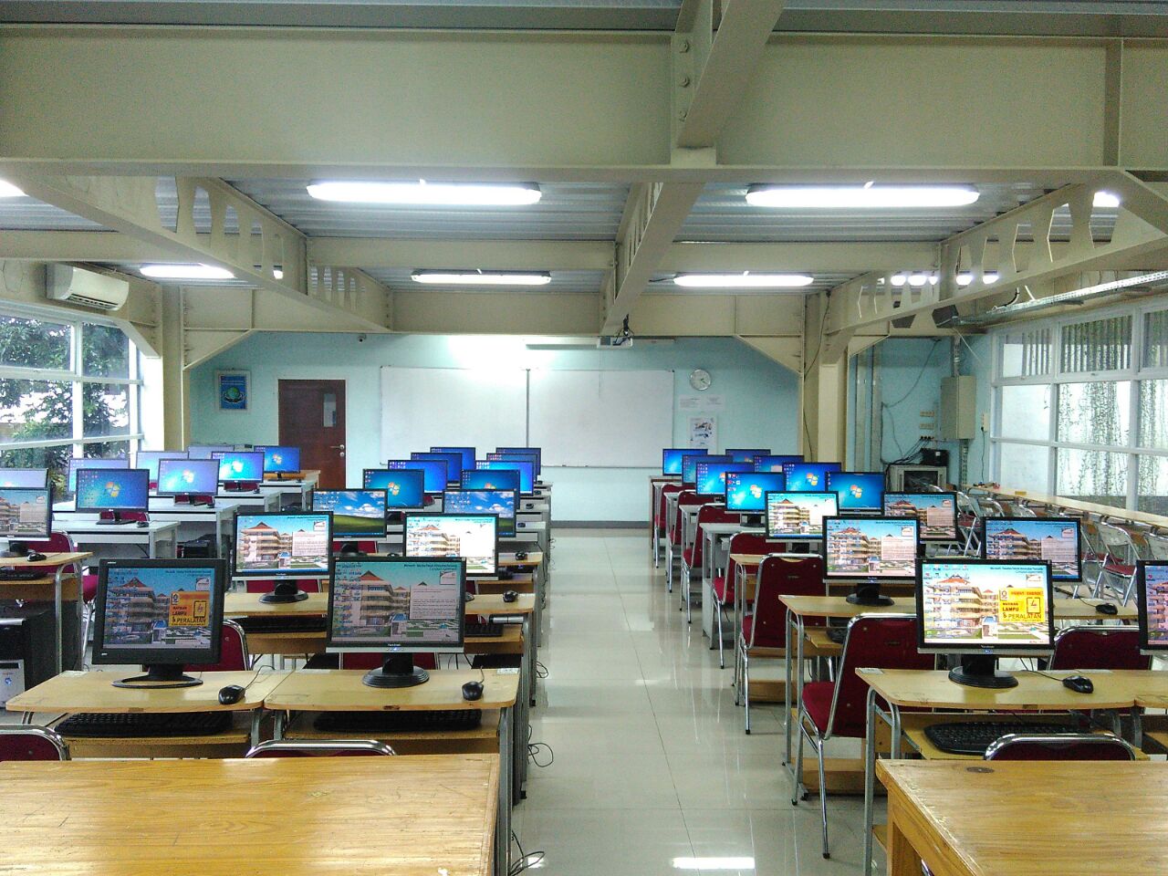 2018 ~ Laboratorium Komputer Fakultas Teknik Universitas Pancasila