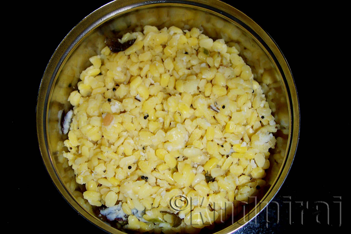 Kudpiraj's Garam Tawa: Moong Daal Biscuit Rotti