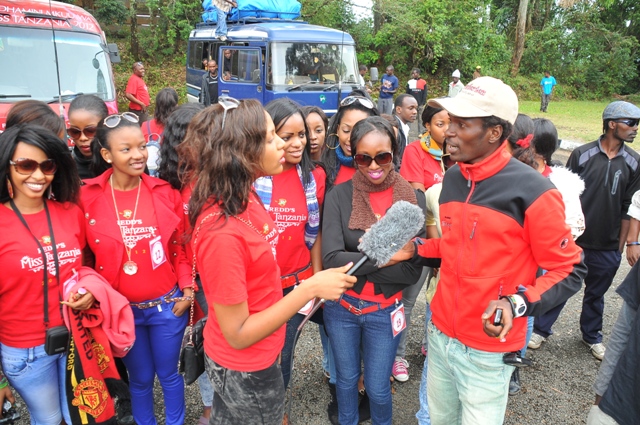 ...WAREMBO WA MISS TANZANIA WAIVAMIA MONDULI..... WADHAMIRIA KUPANDA ...