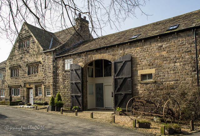 Saltaire Daily Photo: Thackley and Esholt 4