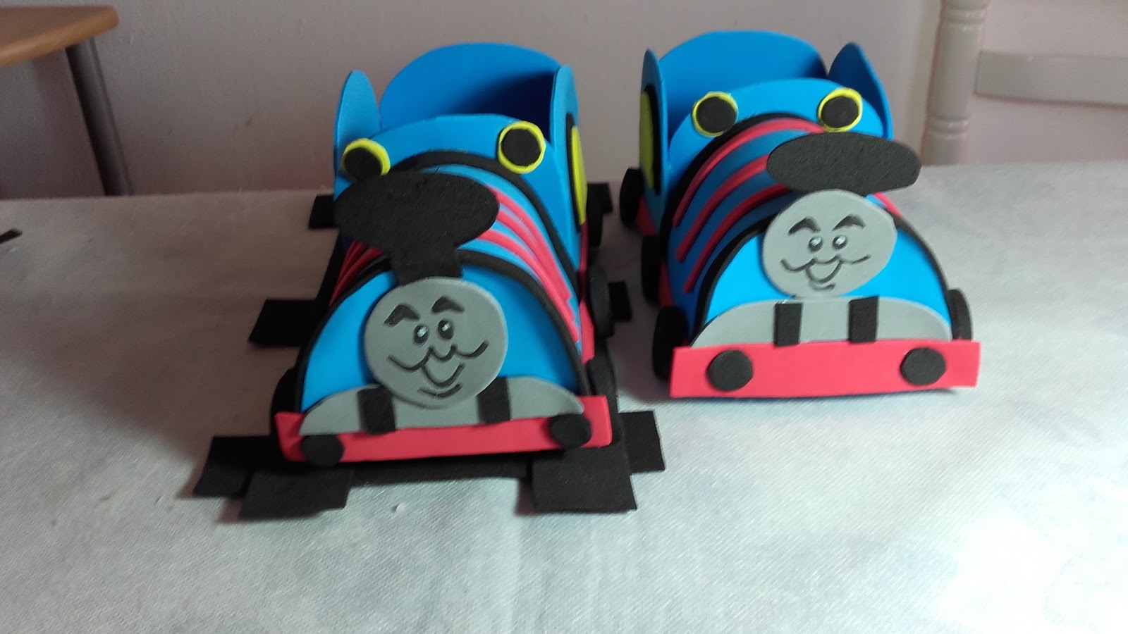 COMO FAZER TRENZINHO THOMAS EM EVA