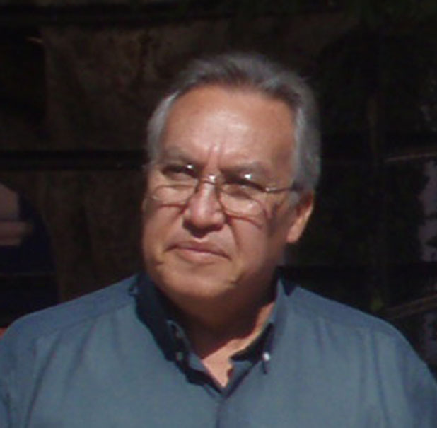 Los Universitarios MVZ Luis Felipe Cisneros Bosque - Cortando por Lozano