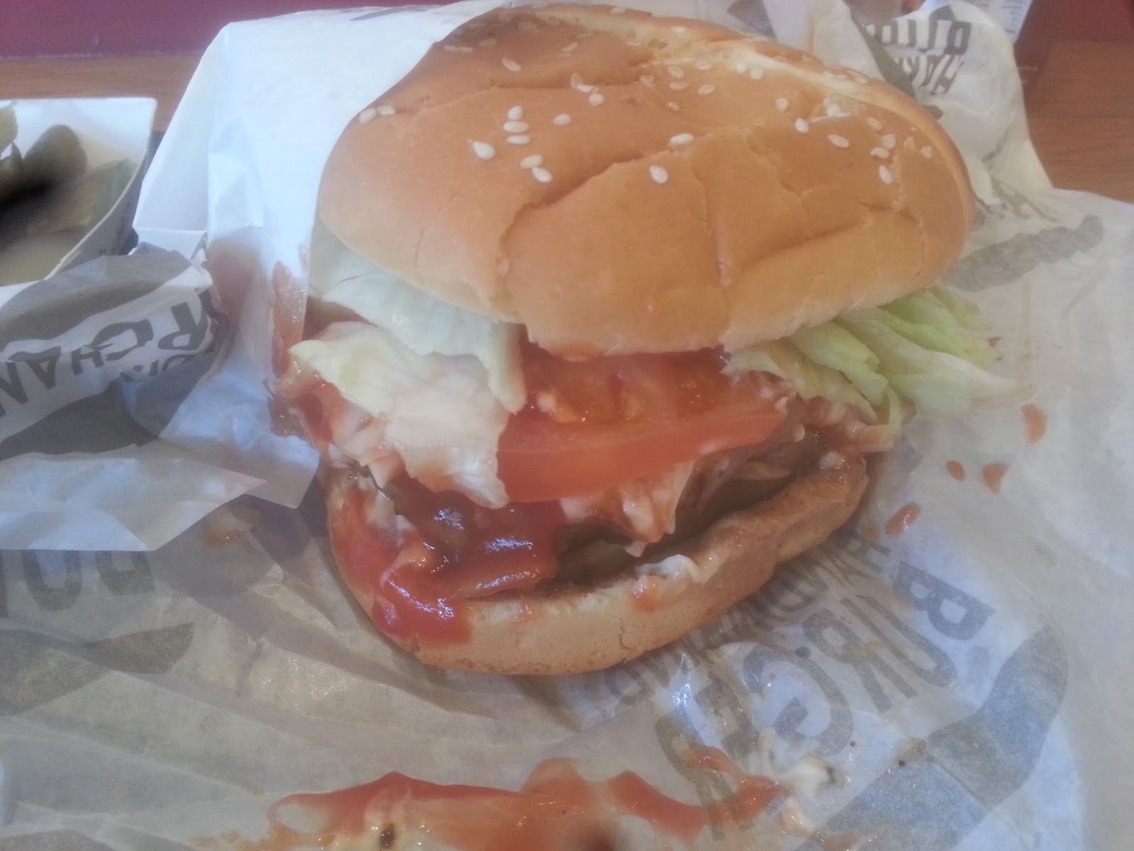 Restaurants in Korea: Hand in Hand Burger 핸인핸버거 - Hongdae 홍대