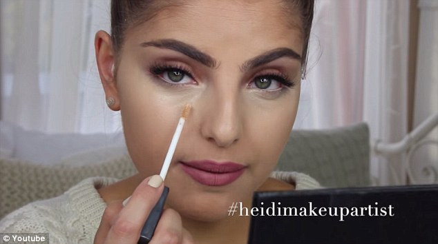 Kim Kardashian's Caking Technique Revealed