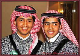 Saudi Point: Saudi Men Dresses