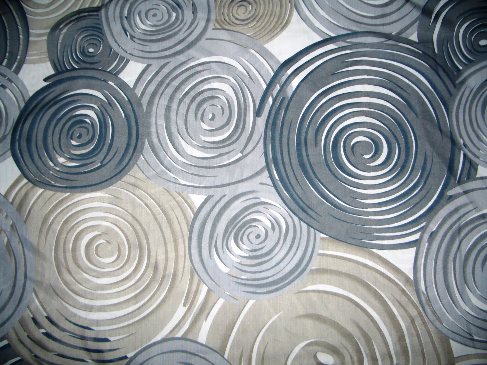 MIA Collections: Cadar corak abstrak & bunga