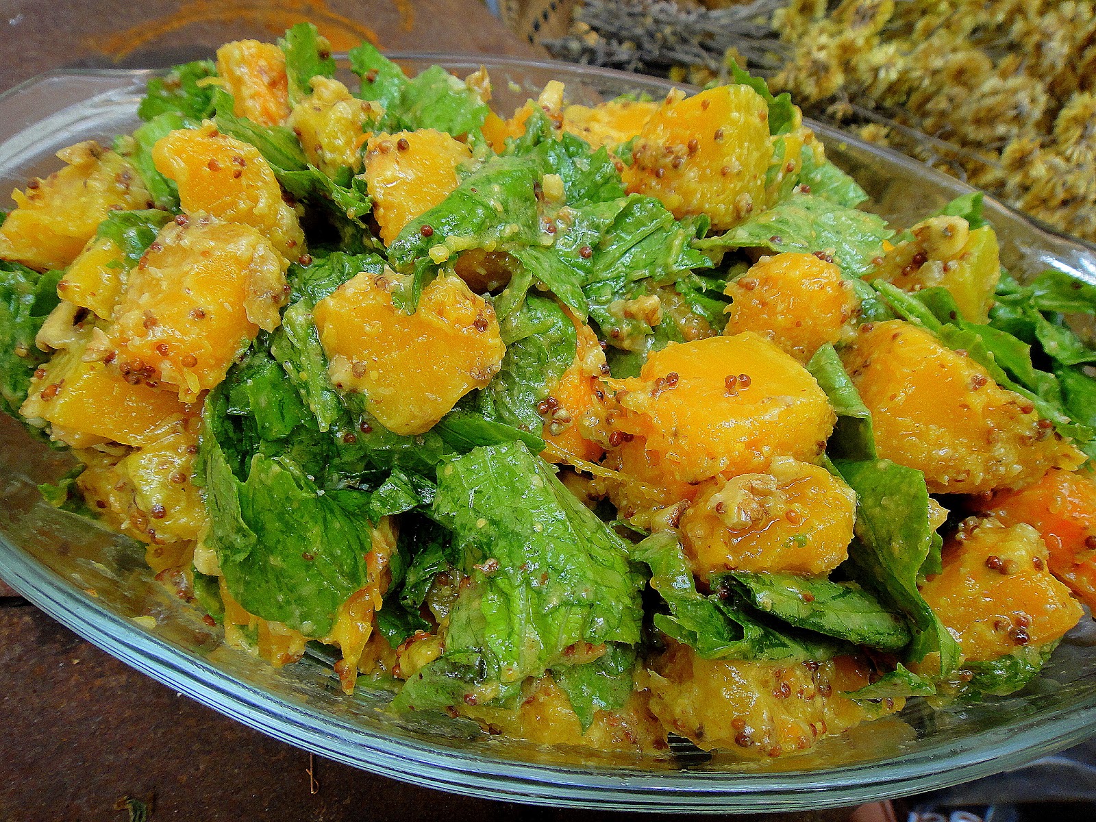 come-se: Salada de abóbora madura com mostarda