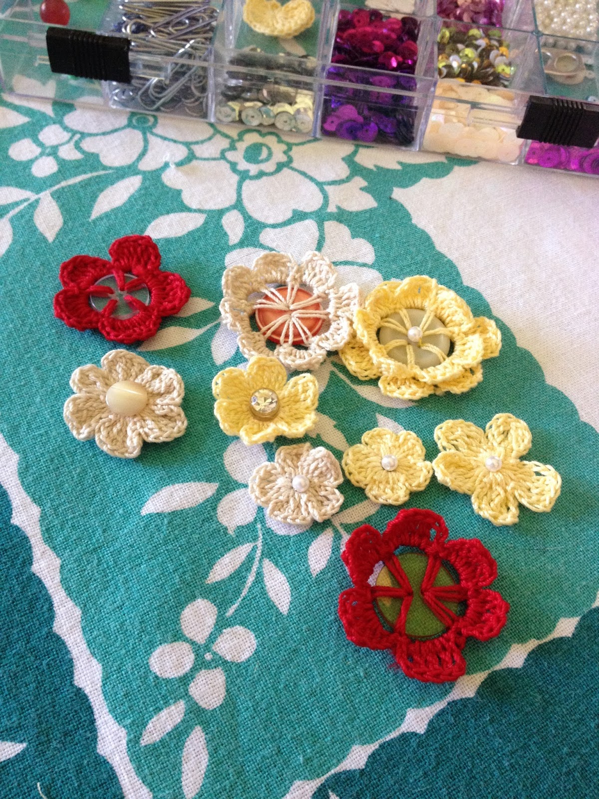 Creative Quest: Crochet Button Flowers