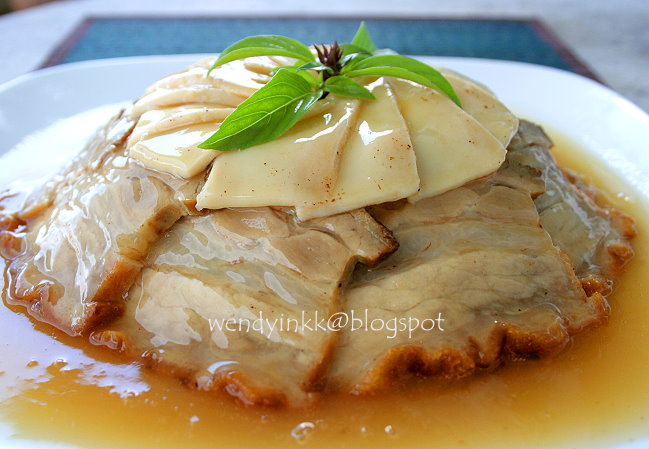 Table for 2.... or more: Chinese Cabbage with Roast Pork and Imitation ...