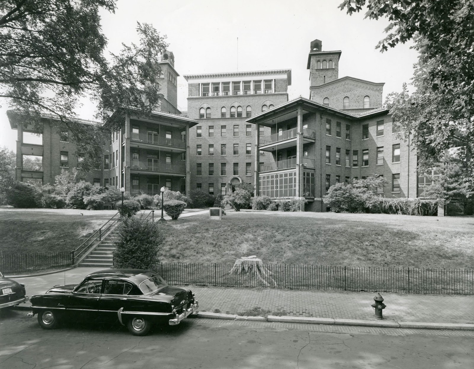 The Columbia Hospital, caring for Washington women