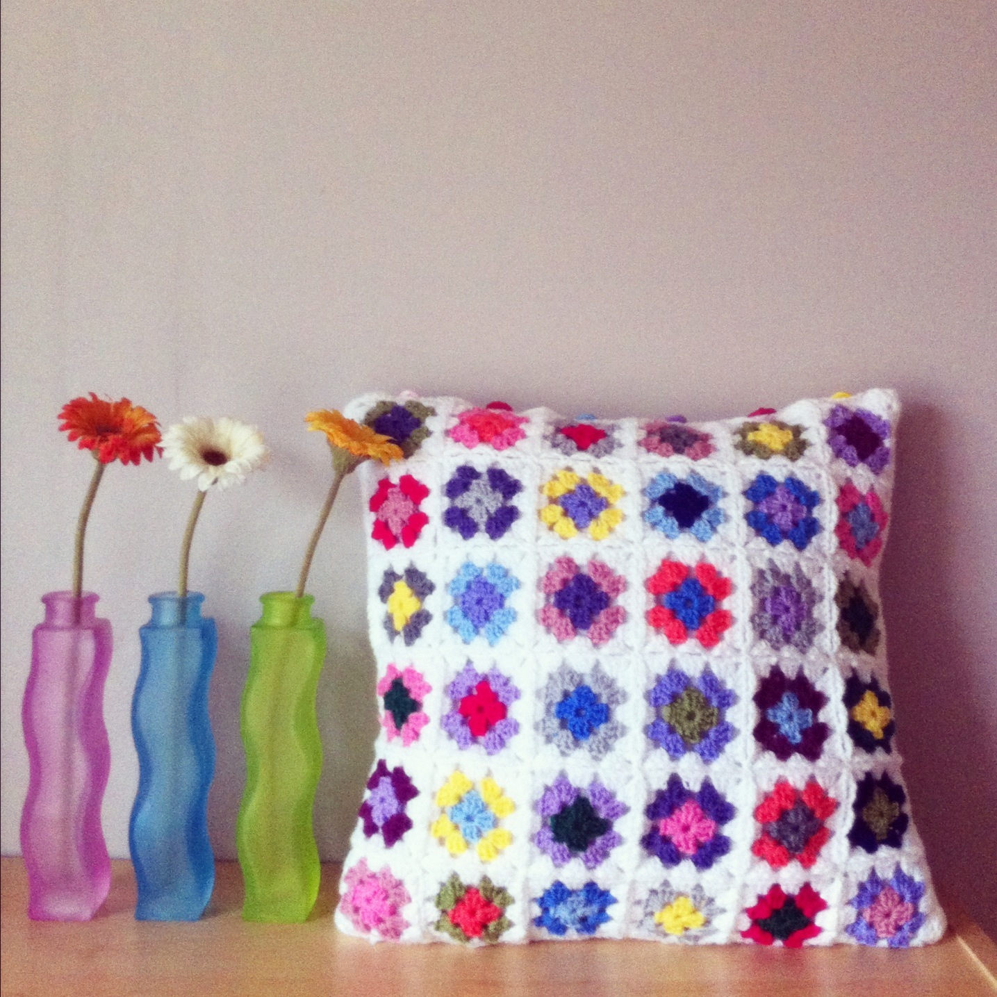 ekHekel: Granny Square kussing