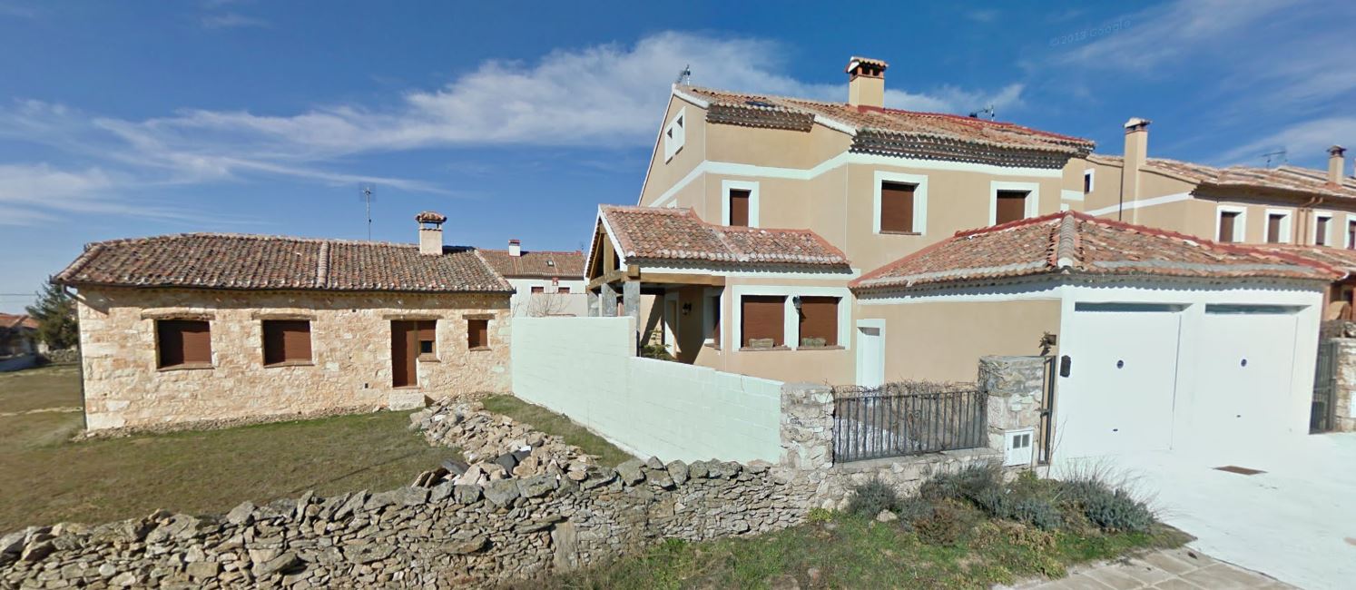 Tejados Segovianos o Tejados a la segoviana: Pedraza (Segovia) España 100