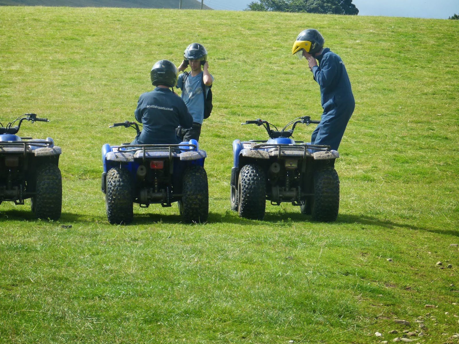 Clutter-Chaos Aaron&co: Scottish Quads Boys Go Quadding