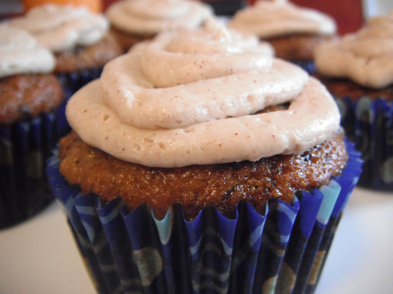 Elfie's Edibles: Funky Monkey Cupcakes with Cinnamon Frosting