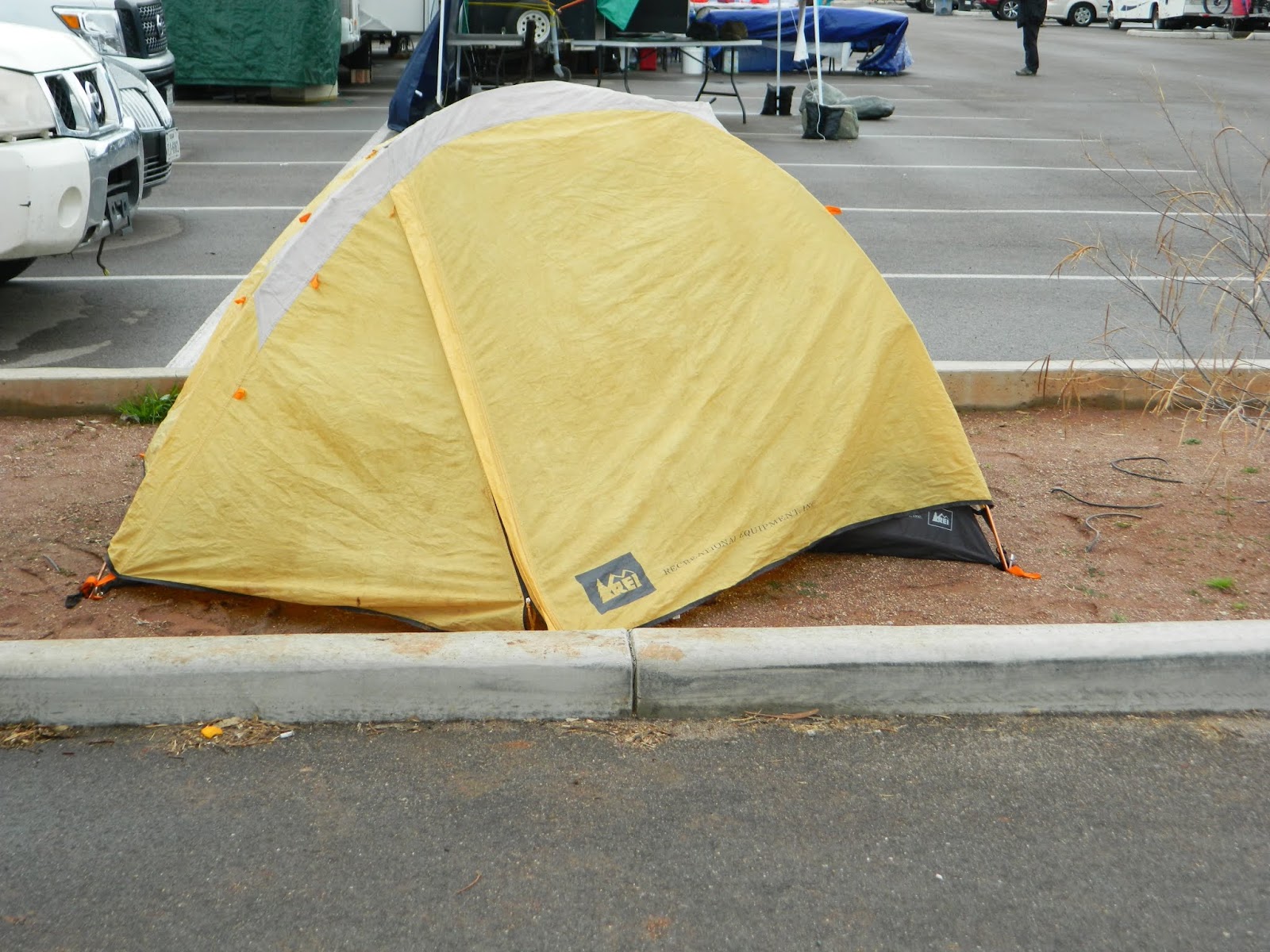 CSMS GEOLOGY POST: UTAH WULFENITE: EXPLORING TUCSON SHOWS