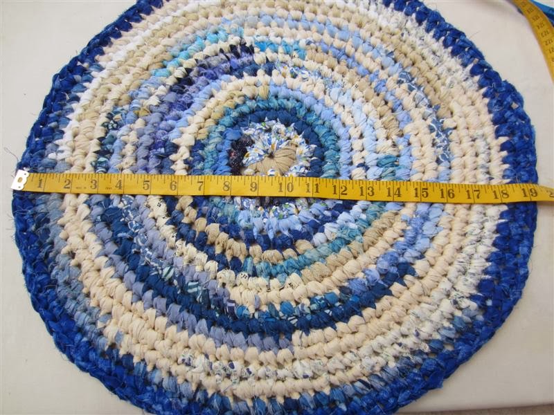 Crafty Sewing & Quilting: Sunday Scraps --- More Crocheted Circular Mats