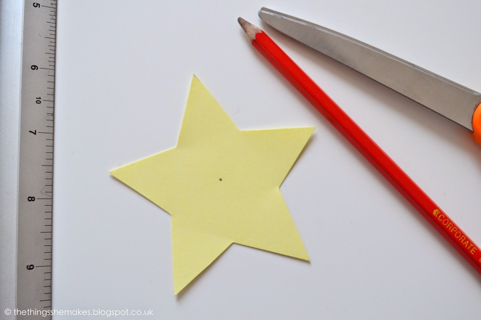 How To Make 3D Paper Stars | The Things She Makes