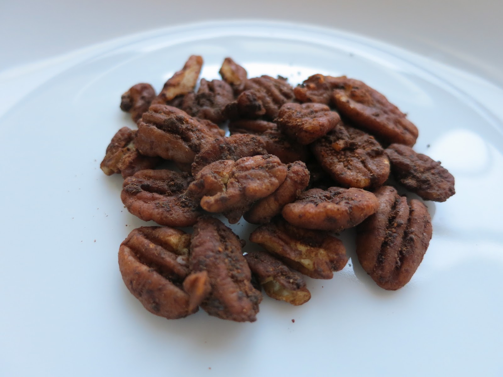 The Veracious Vegan: Hail Merry - Raw Vegan Snacks