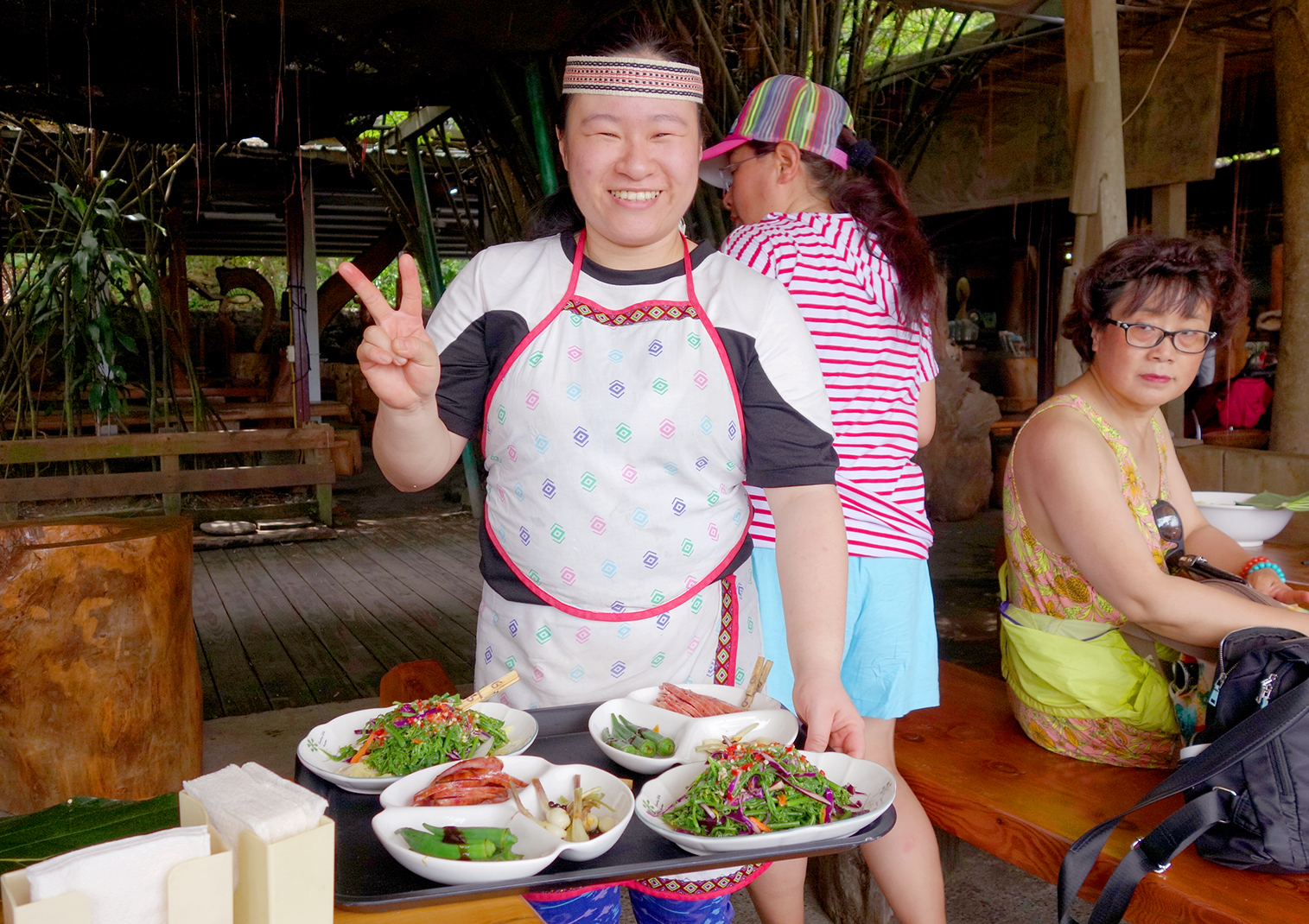 An Aboriginal Lunch in Taroko Gorge at 達基力部落屋風味餐