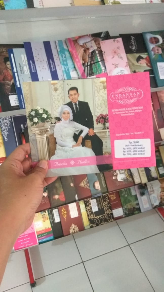 undangan pernikahan simple dan elegan warna pink - Katalog & Blog Undangan