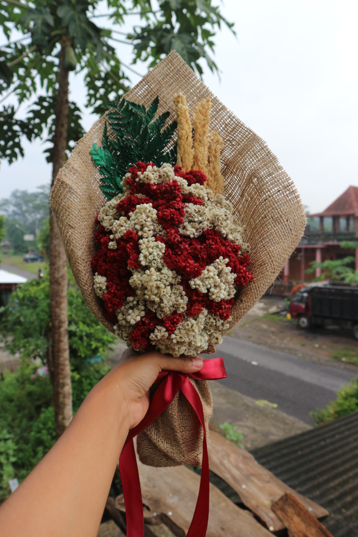 Buket Bunga Edelweis Medium Eksklusif - Bunga Edelweis Gift & Souvenir Shop