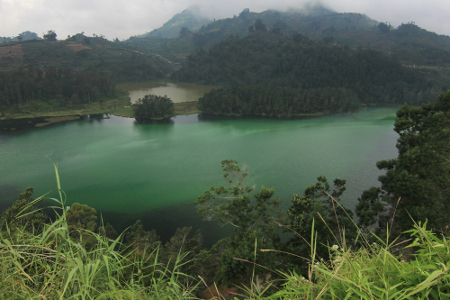 Wisata Telaga Pengilon di Dieng Jawa Tengah - Cinta Indonesia
