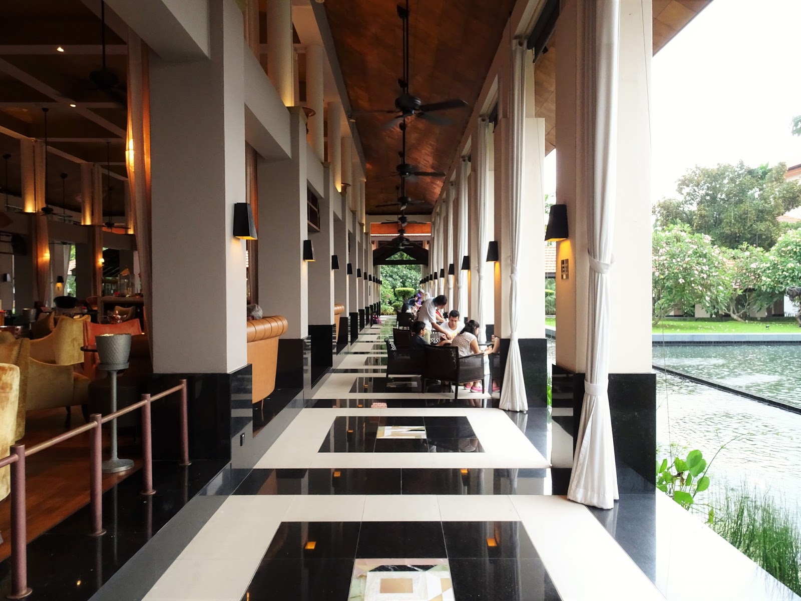 Sofitel Singapore Sentosa Resort & Spa - Wild hearts can't be broken