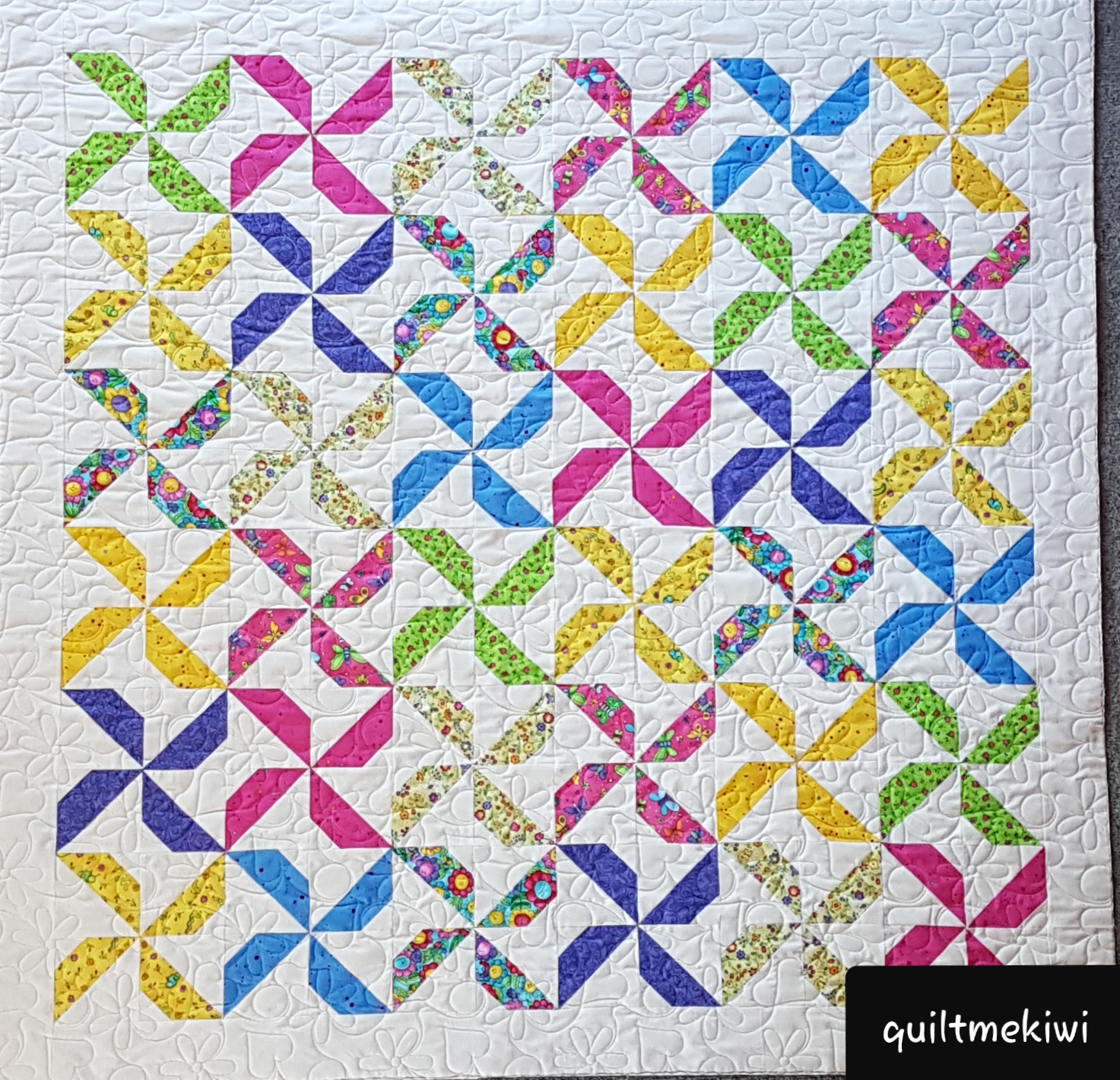 quiltmekiwi: Four Quilts with E2E Quilting..................