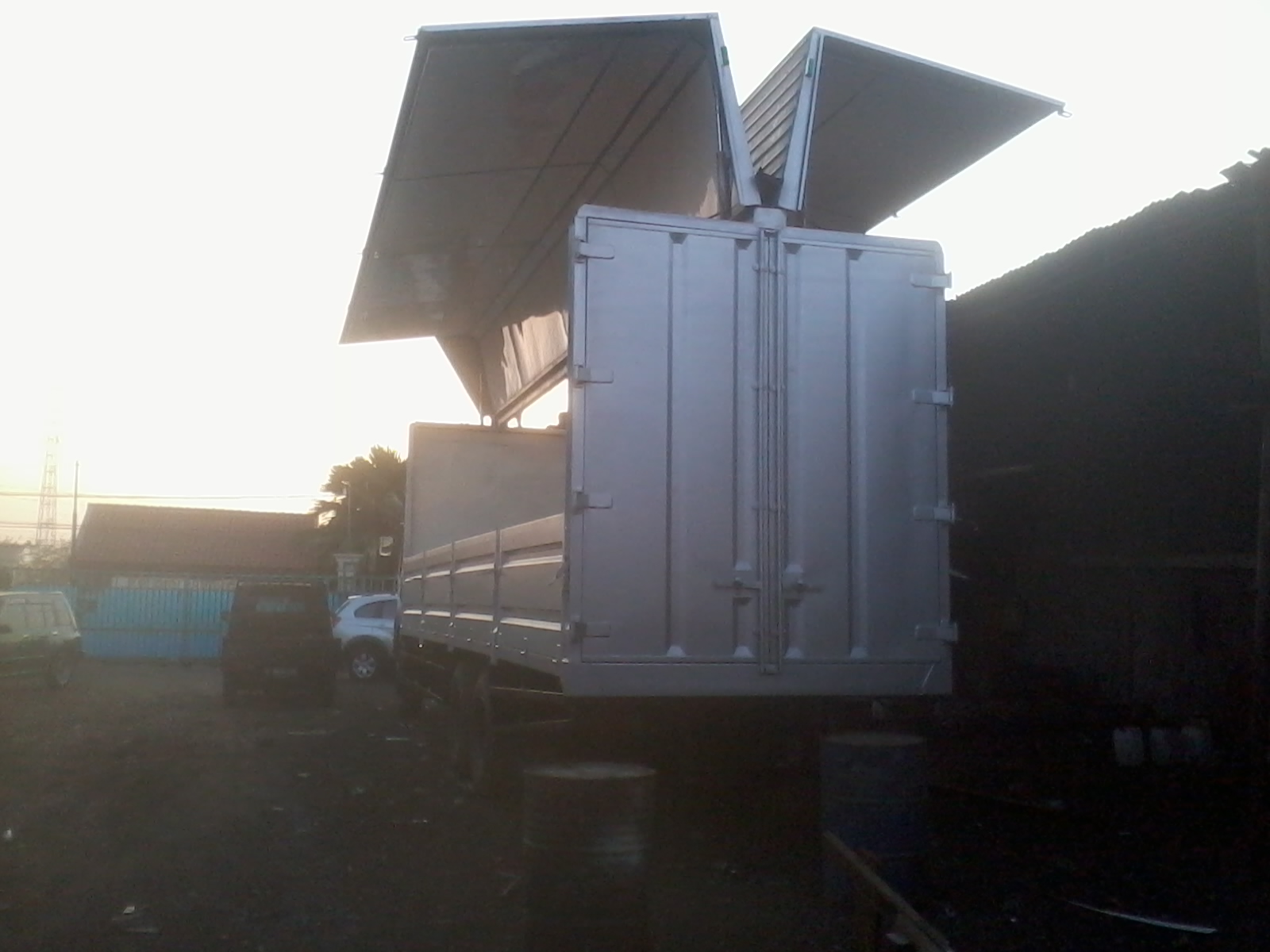 Karoseri Jaya Mandiri: karoseri wing box