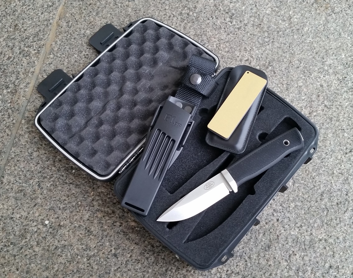 Knives - Tools & Art: Fällkniven F1 Pro