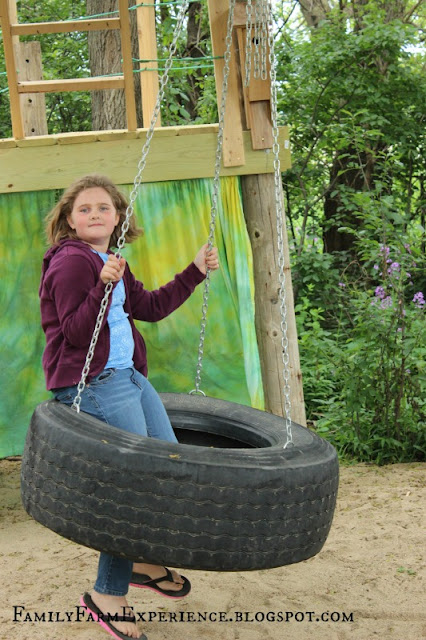 Family Farm Experience: DIY How to Build your own Treehouse