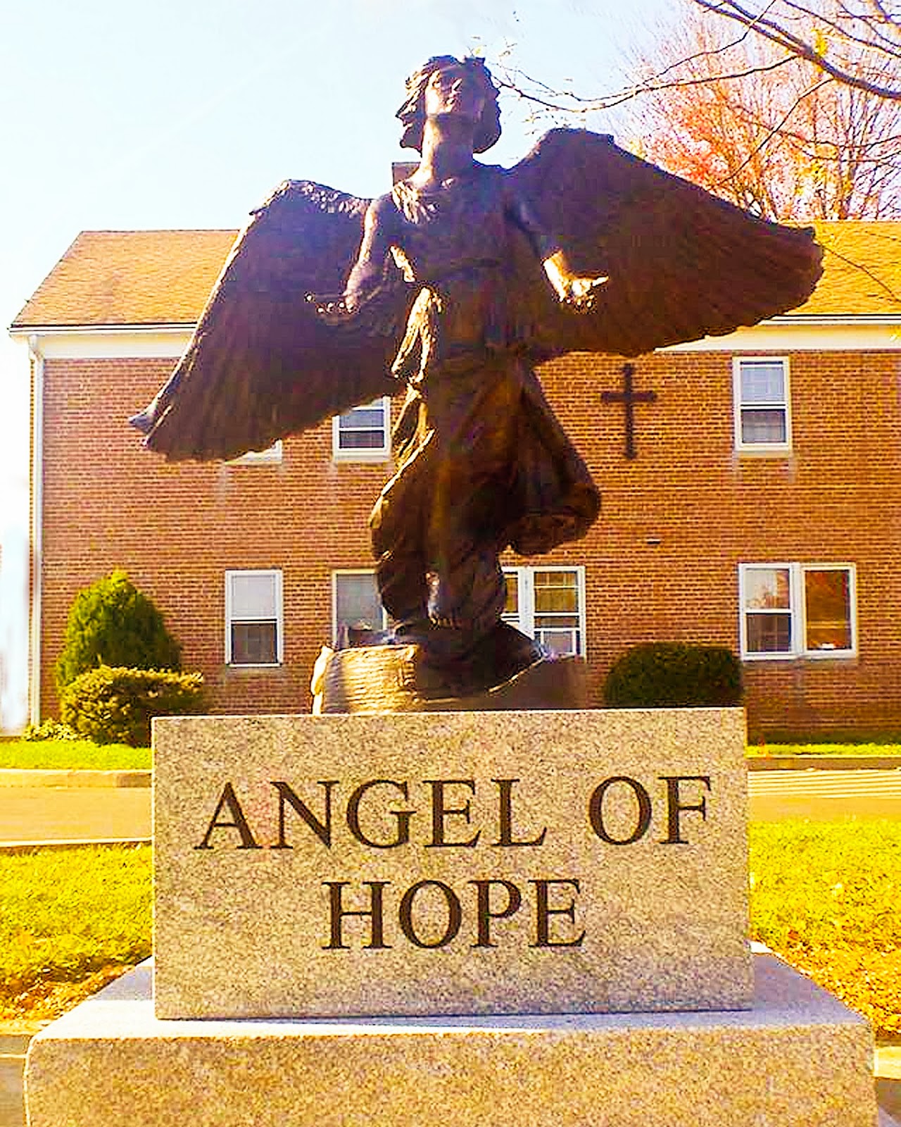 Funeral Fund Blog: Angel of Hope arrives in Newtown,CT. Dedication ...