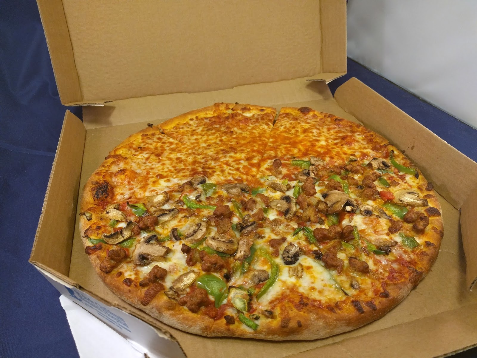 The Food Kingdom: "Big Game" Pizza, Day 5: Domino's Brooklyn-Style is ...