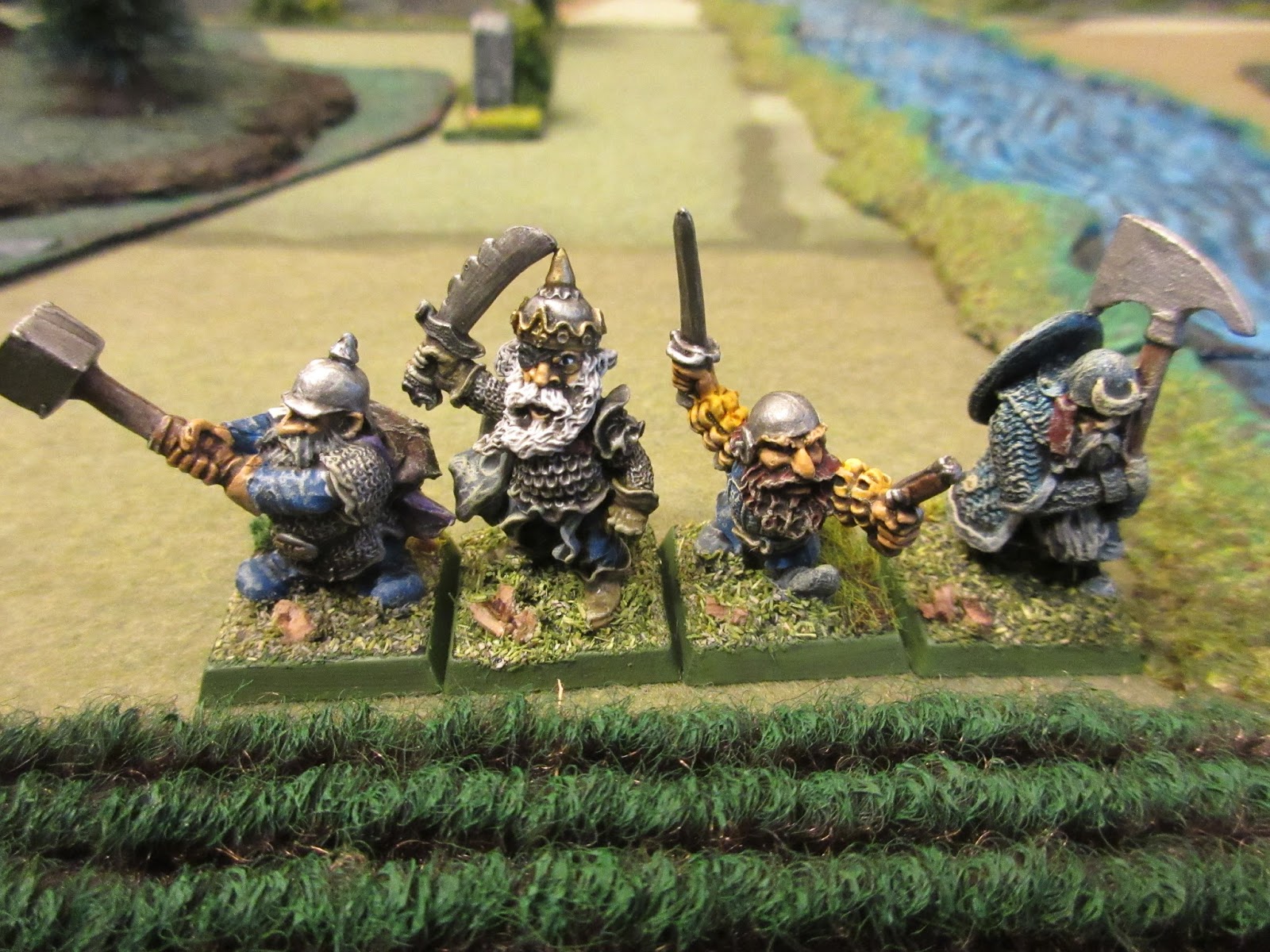 Mars-Miniatures: Dwarfs From Iron Claw, Essex, & Grenadier