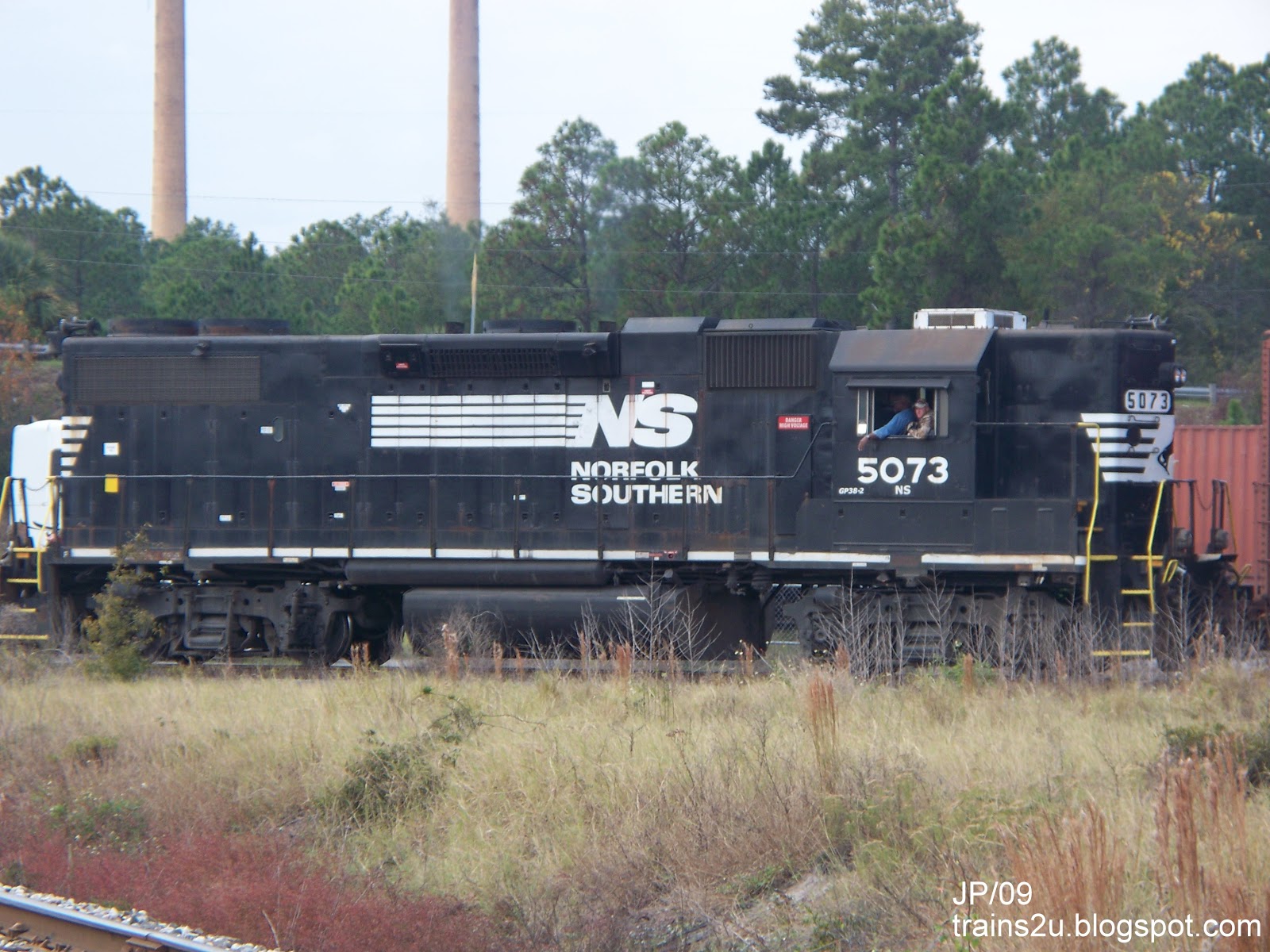 RAILROAD Freight Train Locomotive Engine EMD GE Boxcar BNSF,CSX,FEC,Norfolk Southern,UP,CN,CP ...